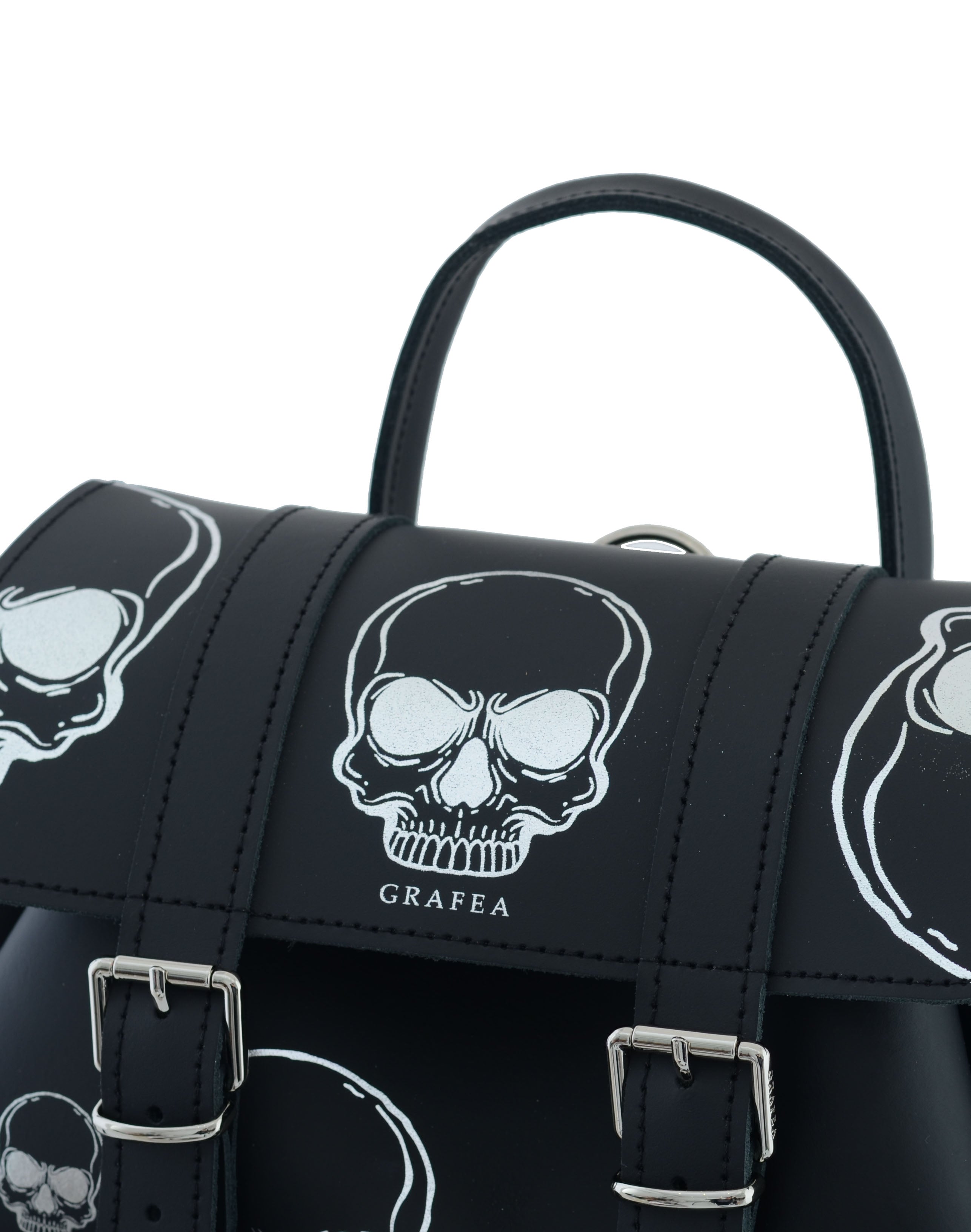 HARI II SILVER SKULLS - Leather Backpack – GRAFEA