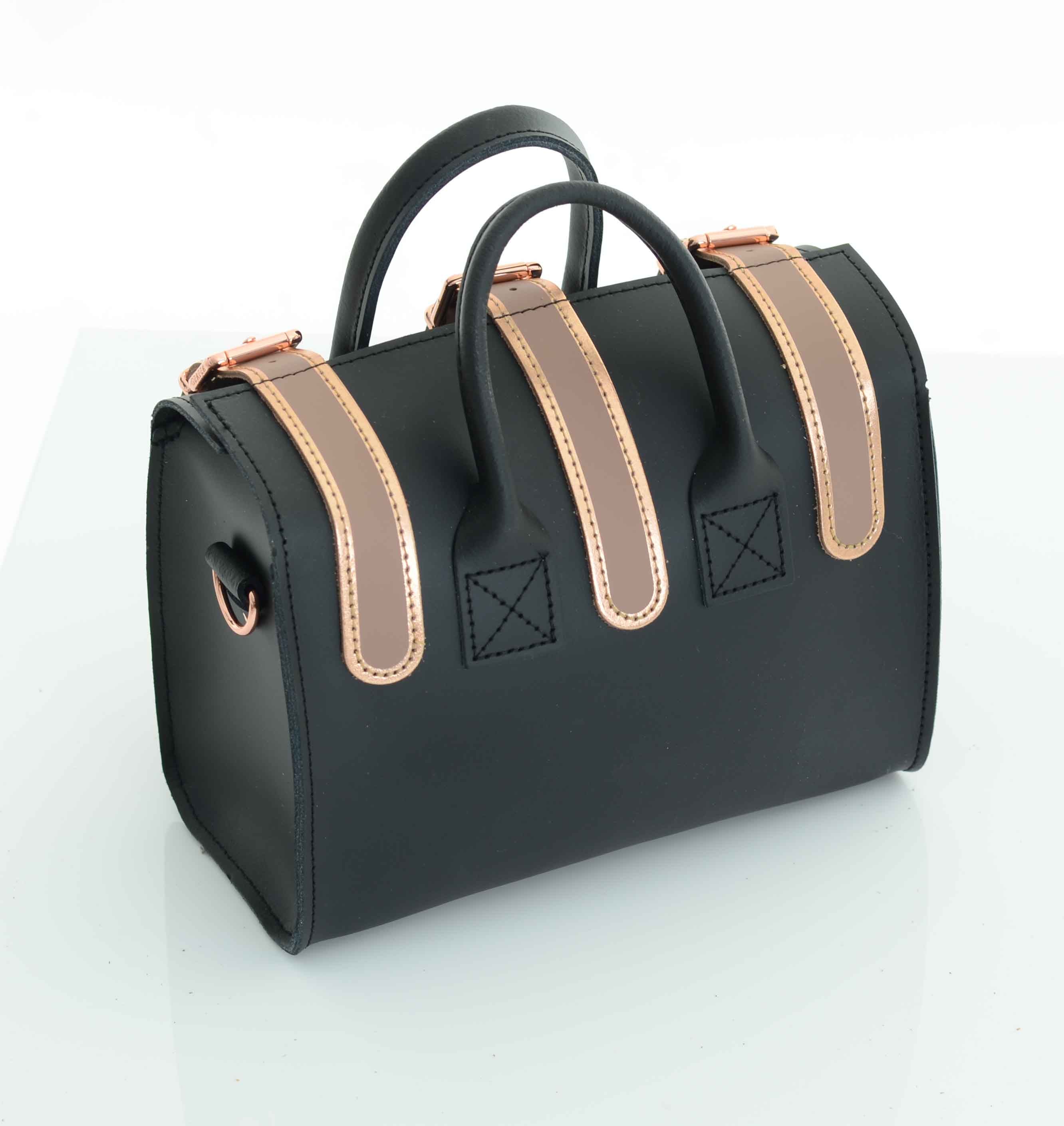 LUNA SMALL YANIS - Leather Shoulder Bag – GRAFEA