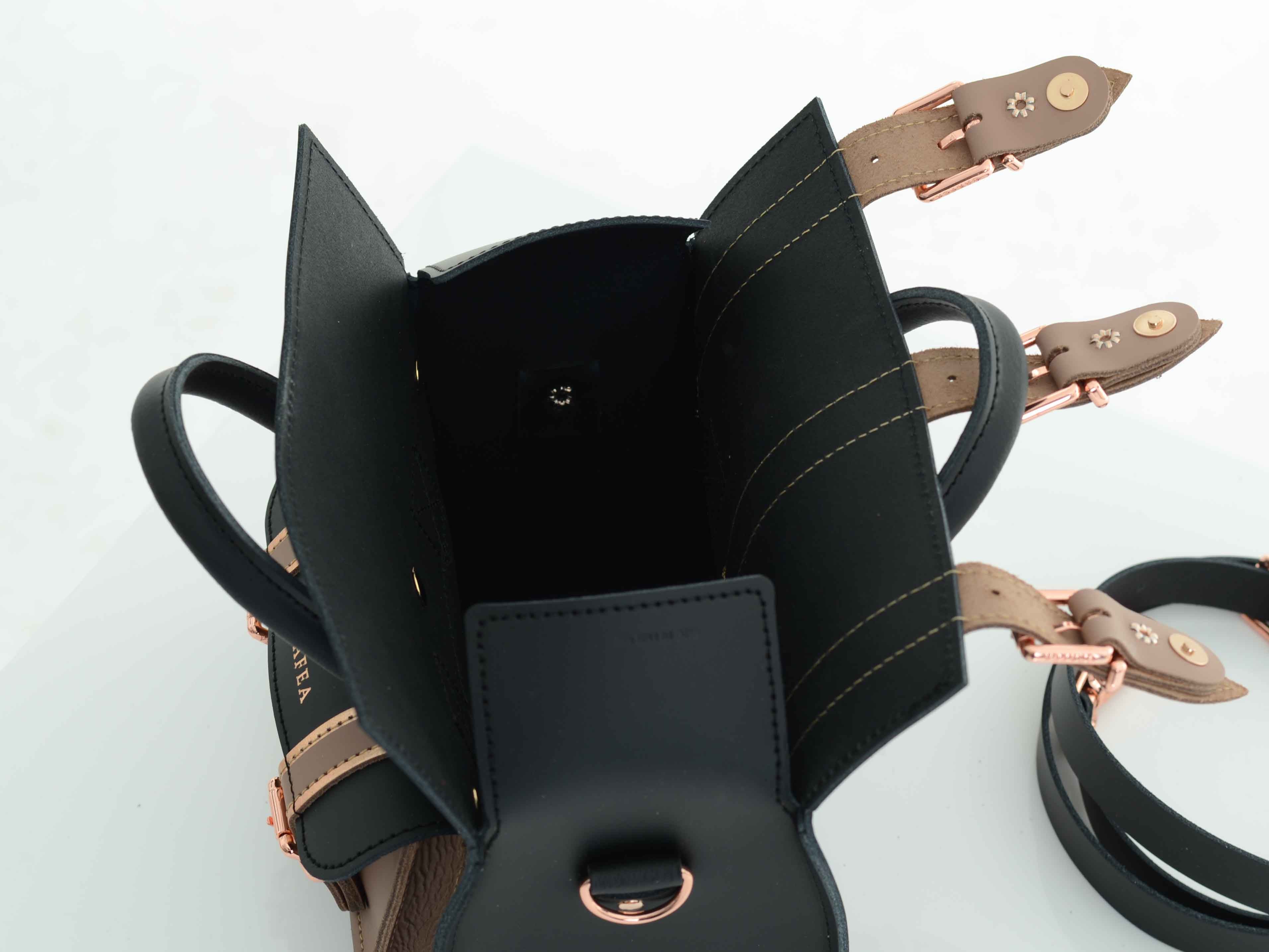 LUNA SMALL YANIS - Leather Shoulder Bag – GRAFEA